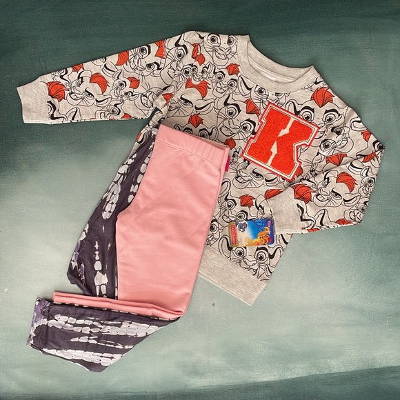 Disney | Shirts & Tops | Disney Lion King Simba Sweatshirt Yoga Pants ...